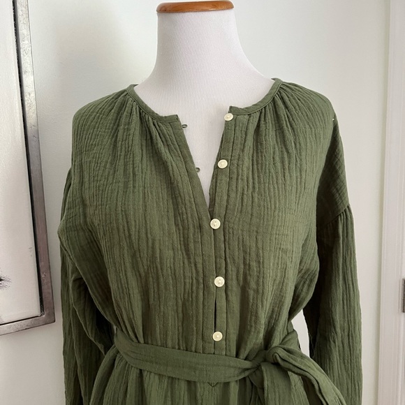 Universal Thread | Dresses | Nwt Universal Thread Womens Green Balloon ...